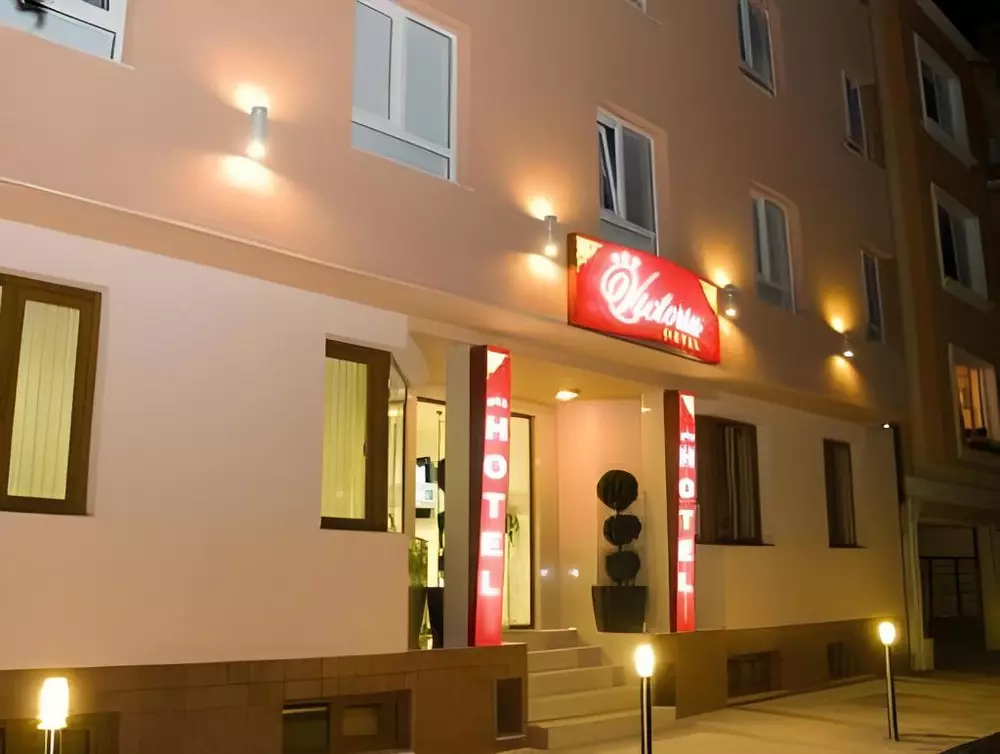 Victoria Hotel 사진, 예약, 후기 Varna Str. | NOL